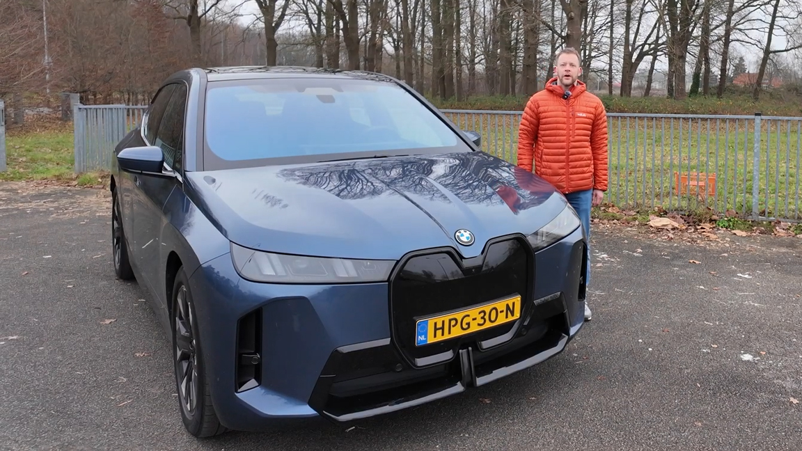 BMW iX xDrive60 the best luxury EV choice