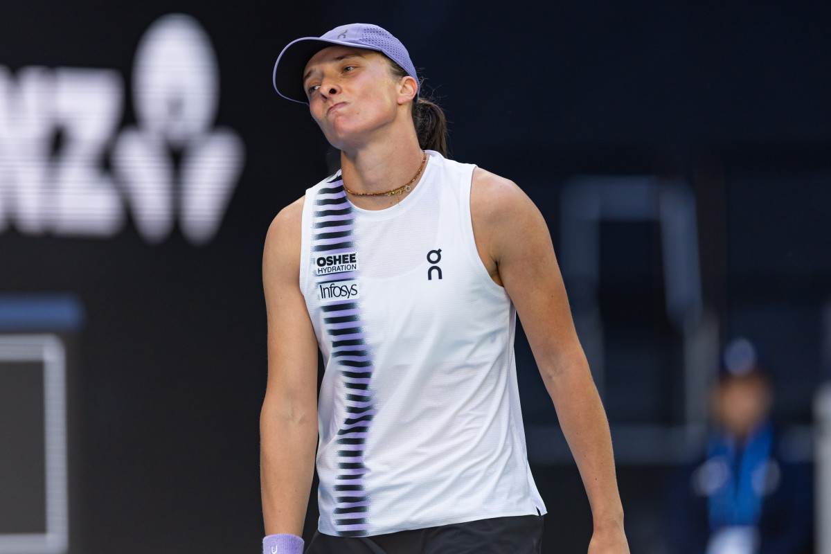 Tennis fans sending support to Iga Swiatek after heartbreaking admission