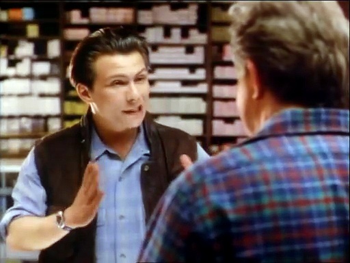 Kuffs trailer (1992)