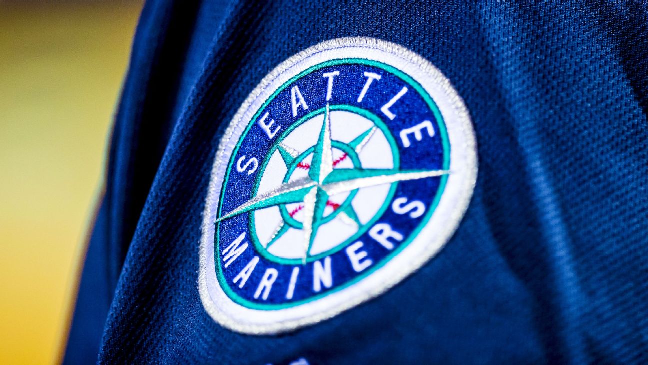 Longtime Mariners broadcaster Rick Rizzs to retire after season
