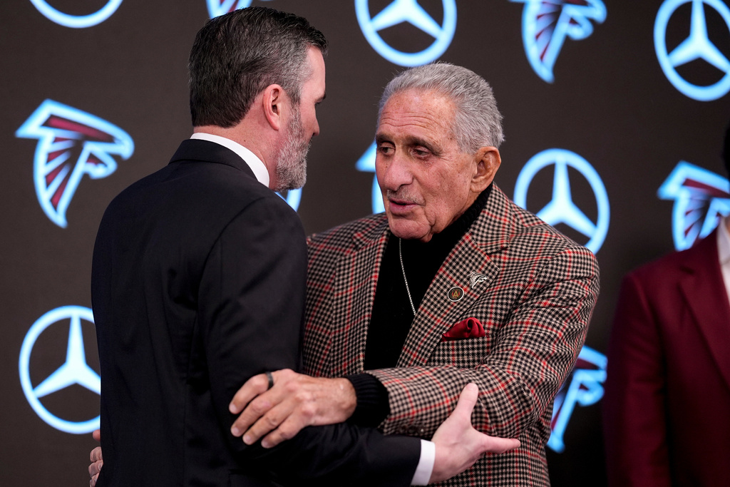 Falcons coach Kevin Stefanski praises Penix, says he has 'ton of ...