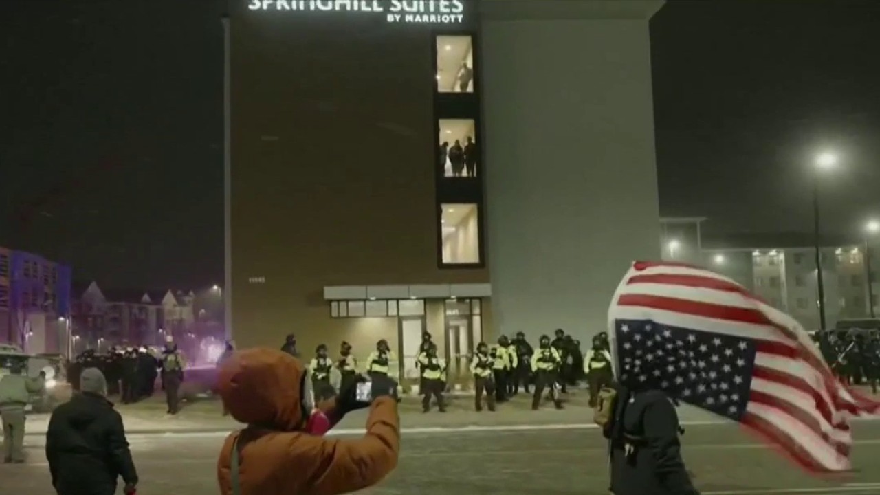 Maple Grove PD makes 26 arrests at hotel ICE protest