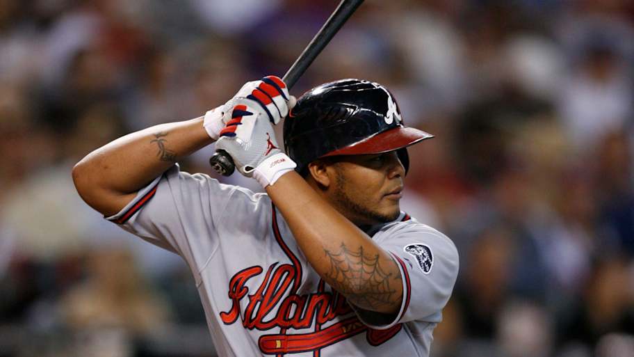 4 cards for class of '26 Hall of Famers Andruw Jones & Carlos Beltran