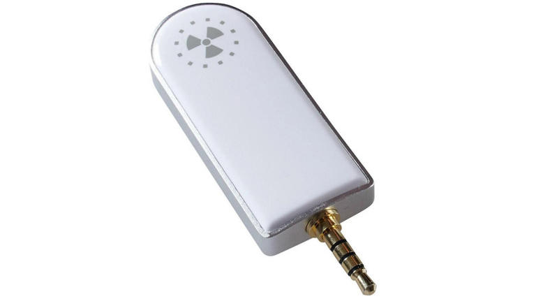 5 weird gadgets you can plug into your headphone jack