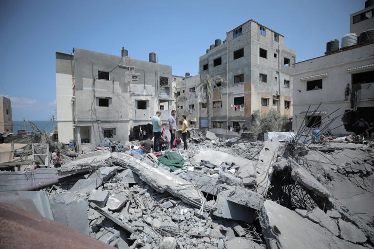 Health care workers in war zones: How the built environment actively ...