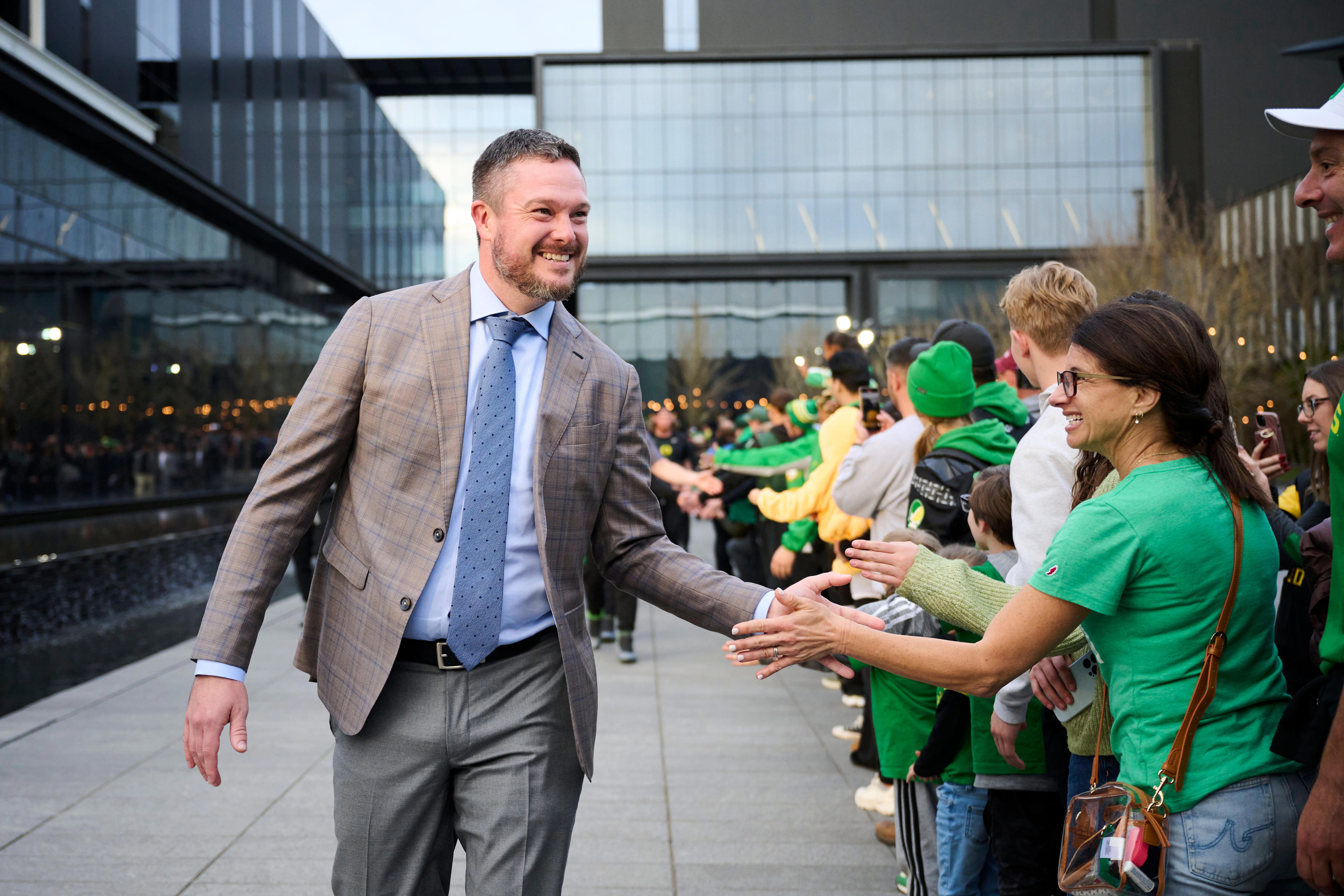 How far will Oregon Ducks travel in the 2026 college football season?