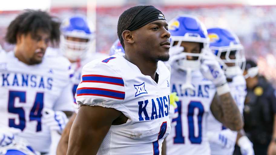 Former Kansas football star meets with NFL team ahead of draft