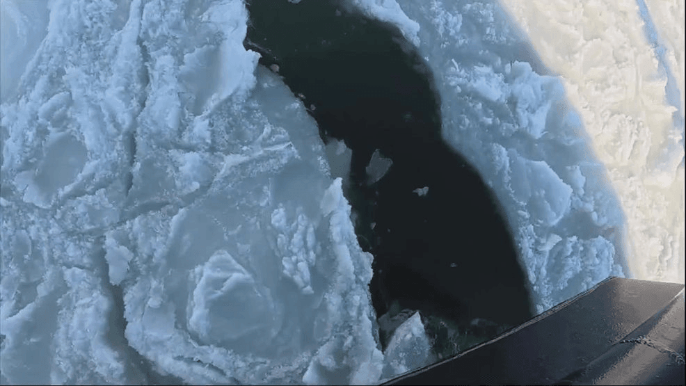 Ice breaker buoy tender battles thick ice to keep Queen Anne's County ...
