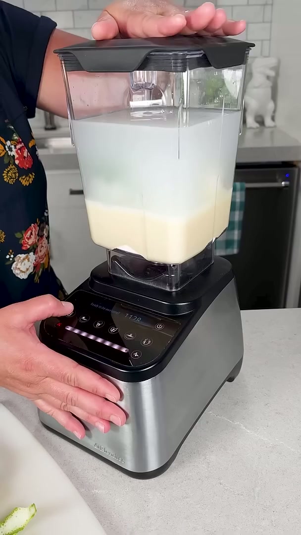 Quick Brazilian lemonade