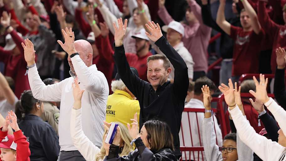 Ryan Silverfield can become an Arkansas fan favorite if he revives this ...