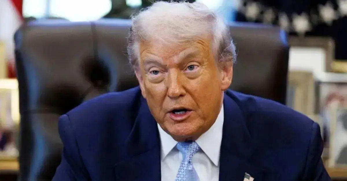 Donald Trump blasts 'fake news' reporter who asked questions about ...