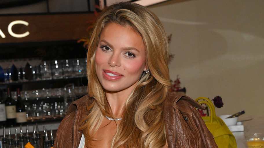 Carlos Alcaraz's girl 'friend' in his players box causes stir at ...