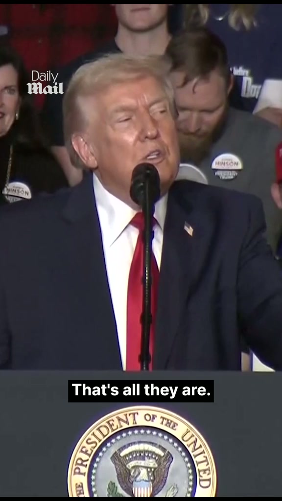 Trump clashes with 'lunatic' protester while speaking in Iowa