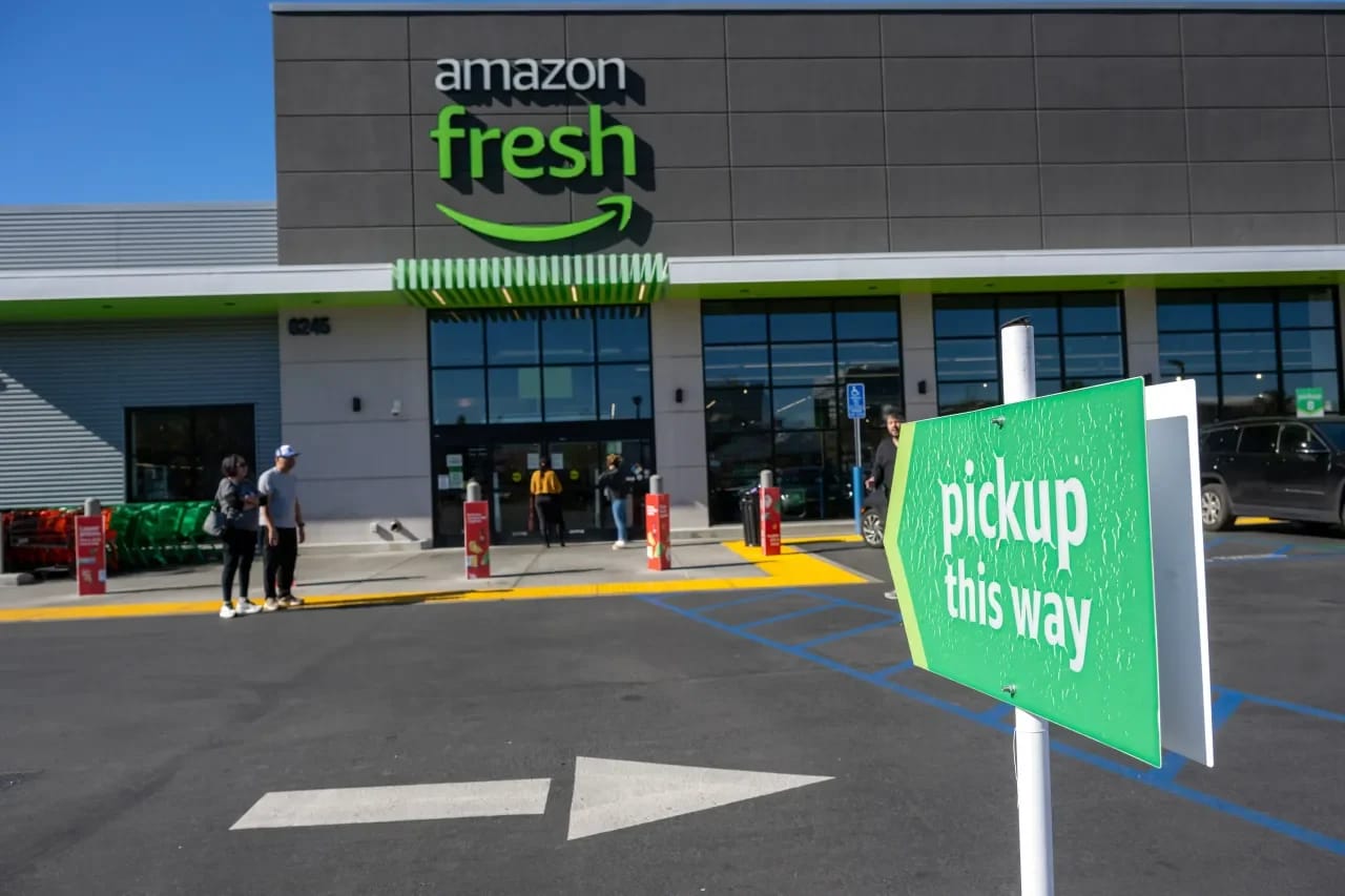 Amazon’s new grocery strategy sends CART, DASH, UBER, KR shares lower ...