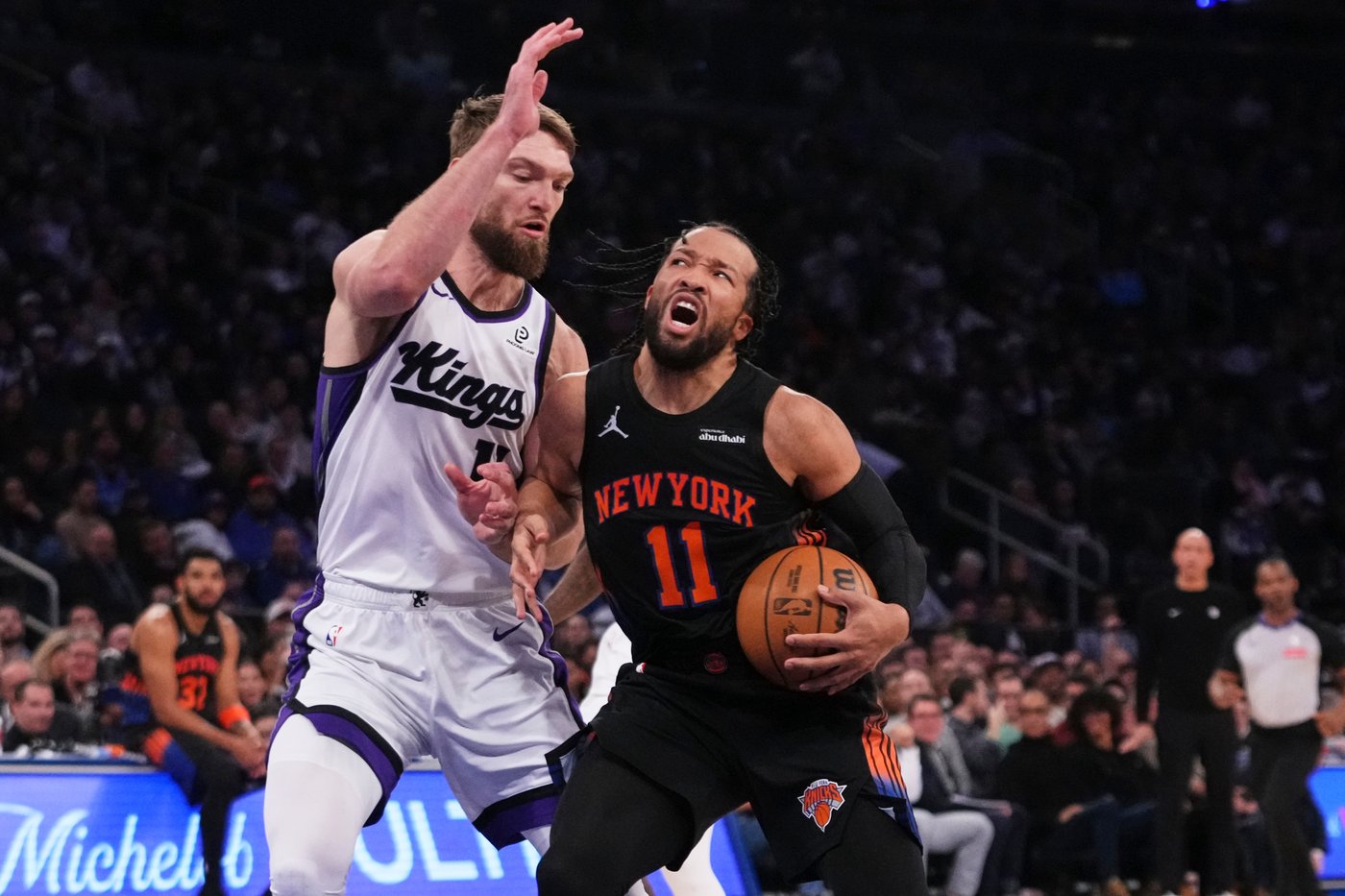 Brunson, Knicks use a big fourth quarter to beat the Kings 103-87 for ...