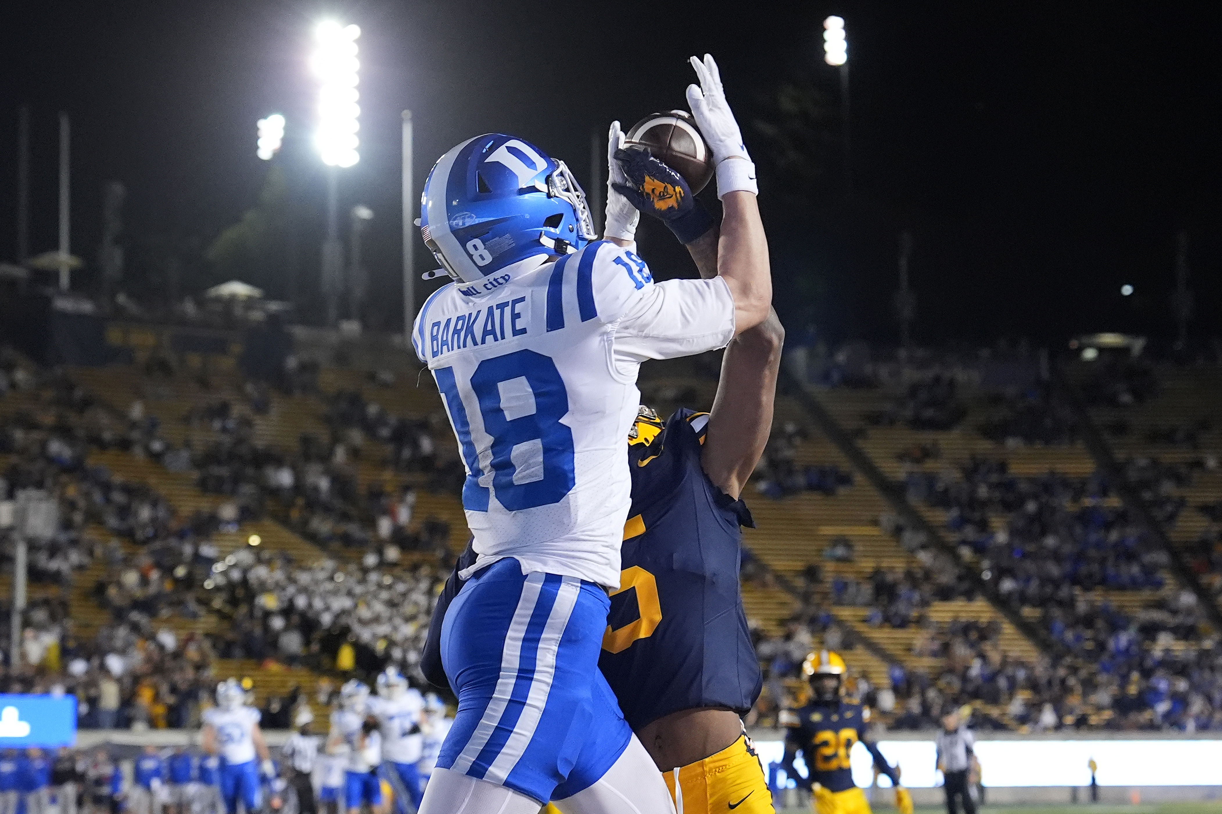 Former Duke Blue Devils WR Cooper Barkate transfers to the Miami Hurricanes