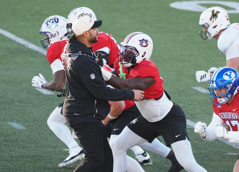 Watch Jeremiah Wright, LT Overton square off on final rep of Senior ...