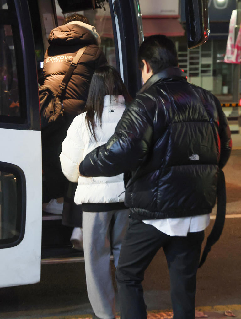 Generative AI reduces workers' hours by 17.6%