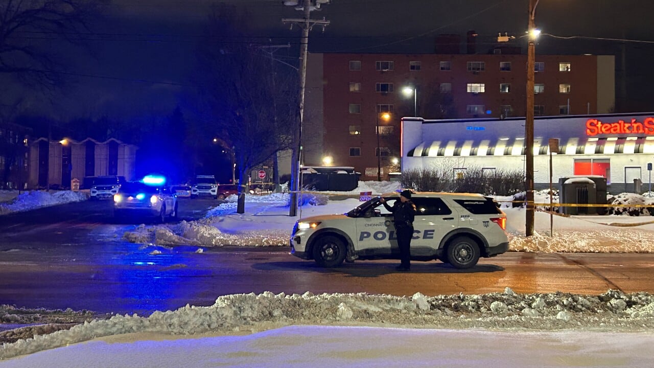 Police identify 31-year-old man shot, killed in Steak ‘N Shake parking lot