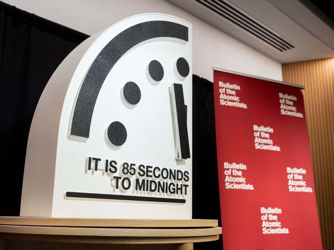 'Doomsday Clock' ticks 4 seconds closer to global catastrophe advancing ...