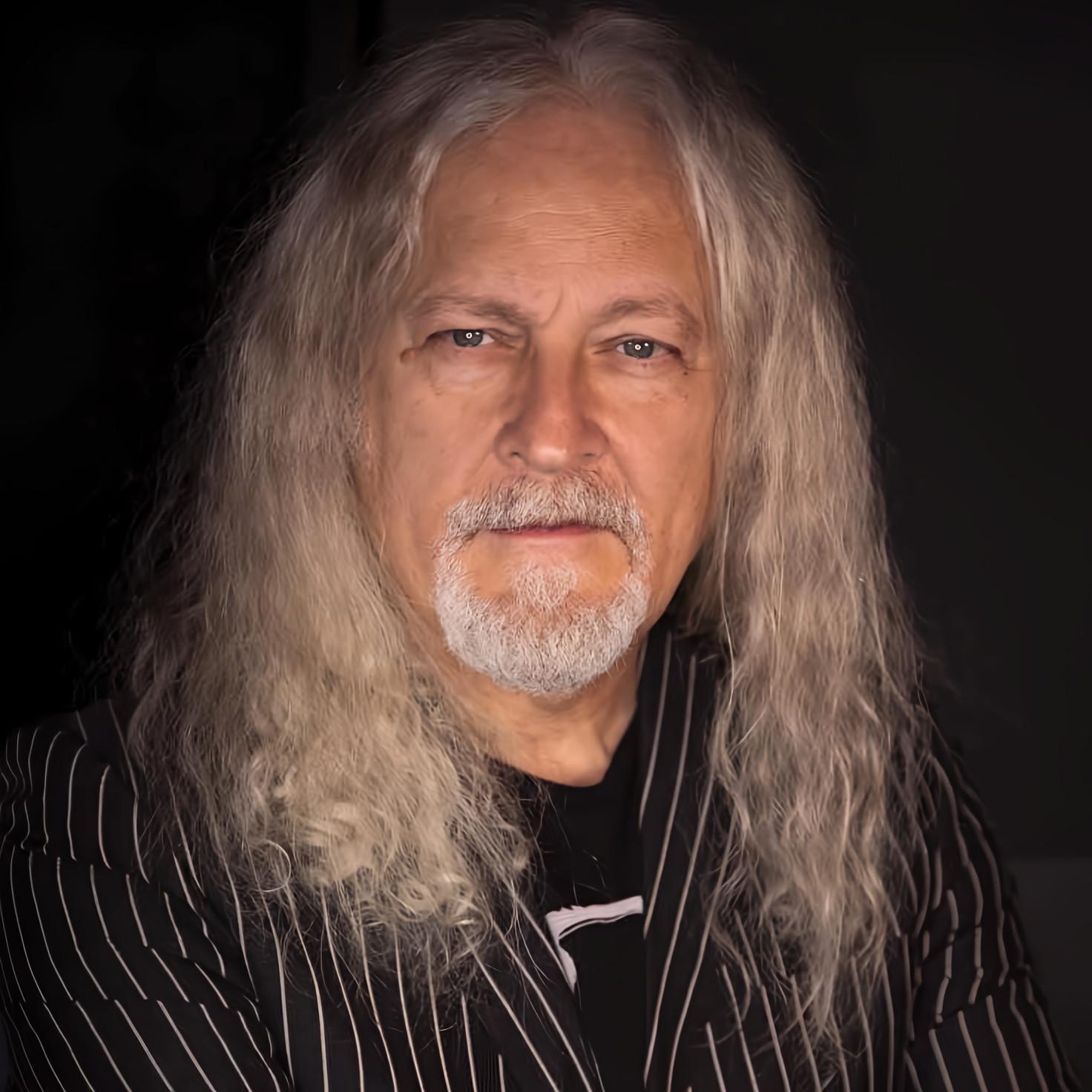 Andrea Castelli, bassista: "Musica e diritto al riposo. La convivenza è ...