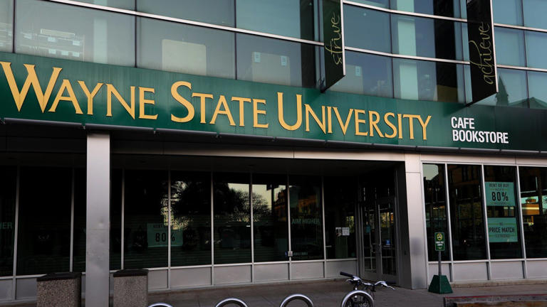 Wayne State University lifts shelter in place notice issued after shots ...
