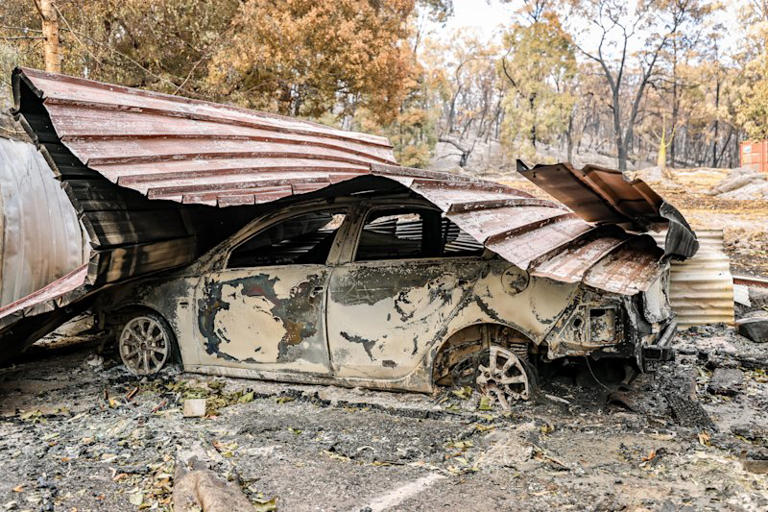 Locals told to stay vigilant as bushfires could 'run again'