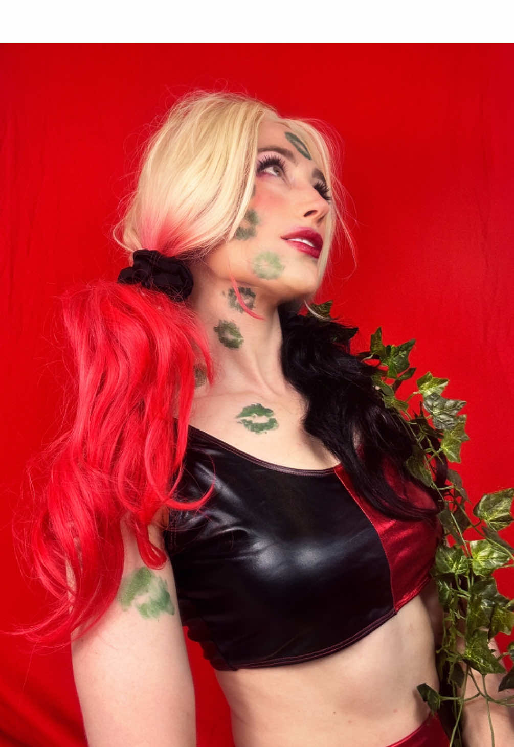 Harley Quinn spots one of Gotham’s most wanted