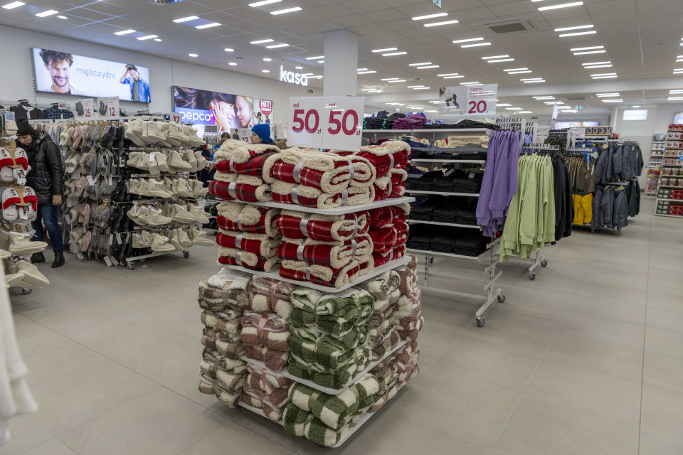 Przetasowania w akcjonariacie znanej sieci dyskontów