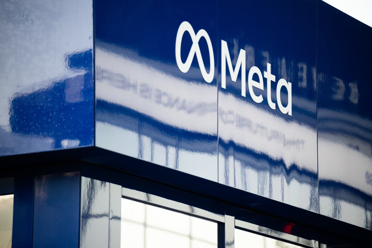 Meta stock rises on strong earnings. Expenses are mounting.