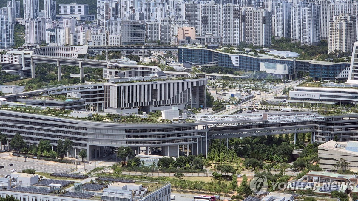 Gov't to devise strategy for green transformation of industries for ...