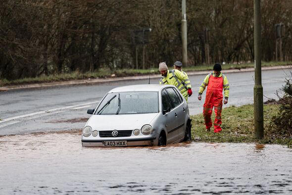 Britons in 93 areas given tips to avoid injuries in Storm Chandra chaos ...