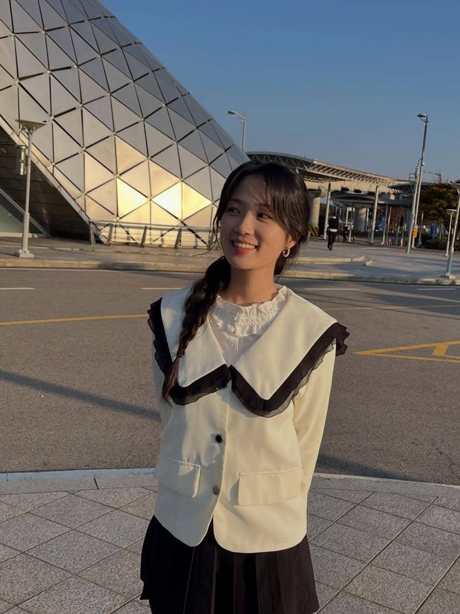 Eksplorasi gaya rambut Kim Hye Yoon yang fresh dan youthful