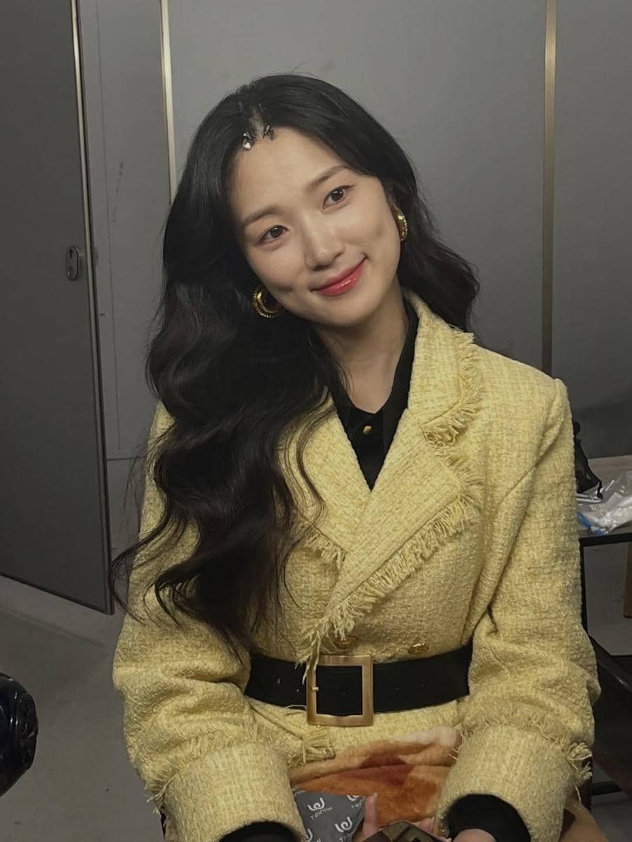 Eksplorasi gaya rambut Kim Hye Yoon yang fresh dan youthful