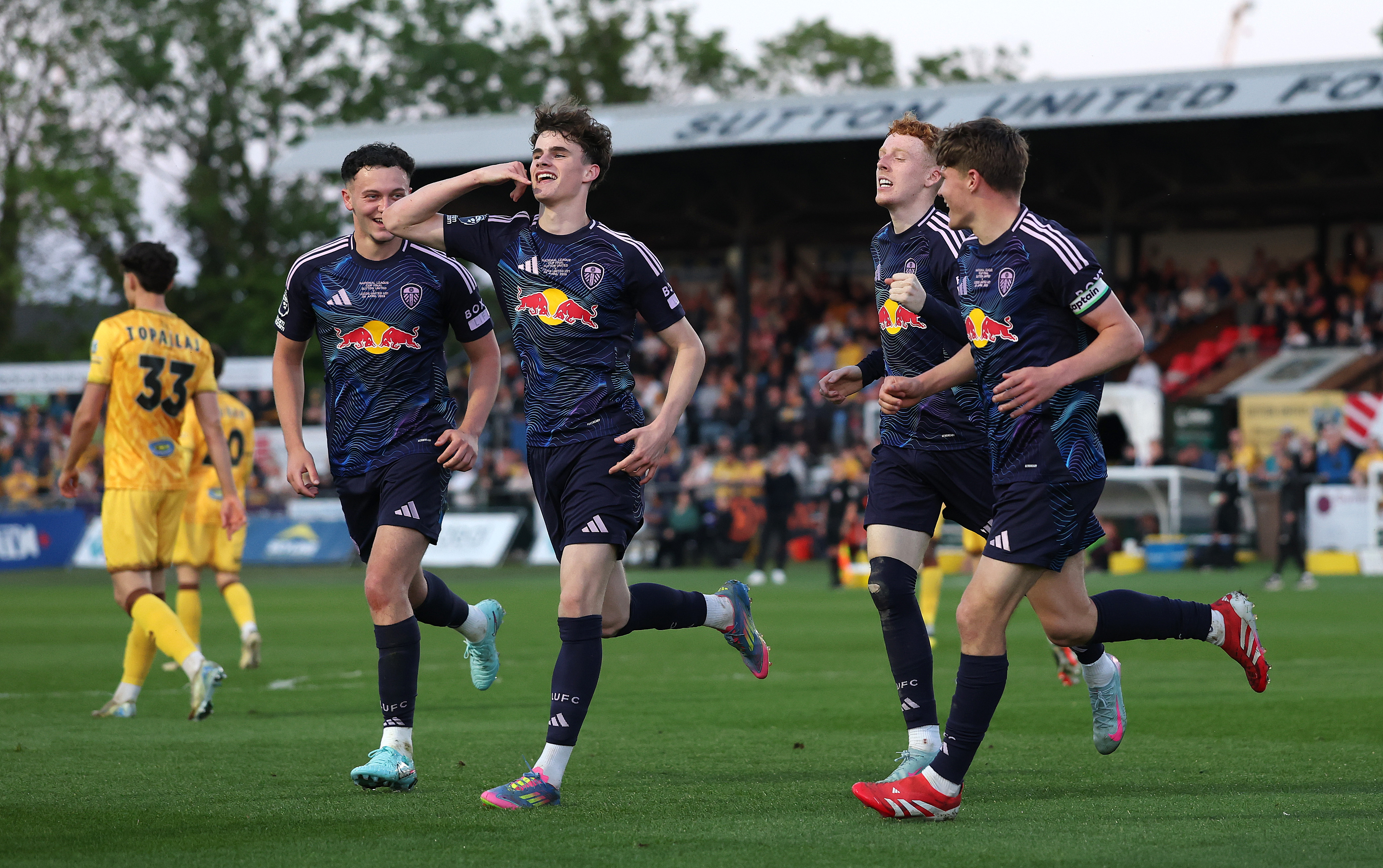 Leeds United loanee Harry Gray's four-word message after first senior ...