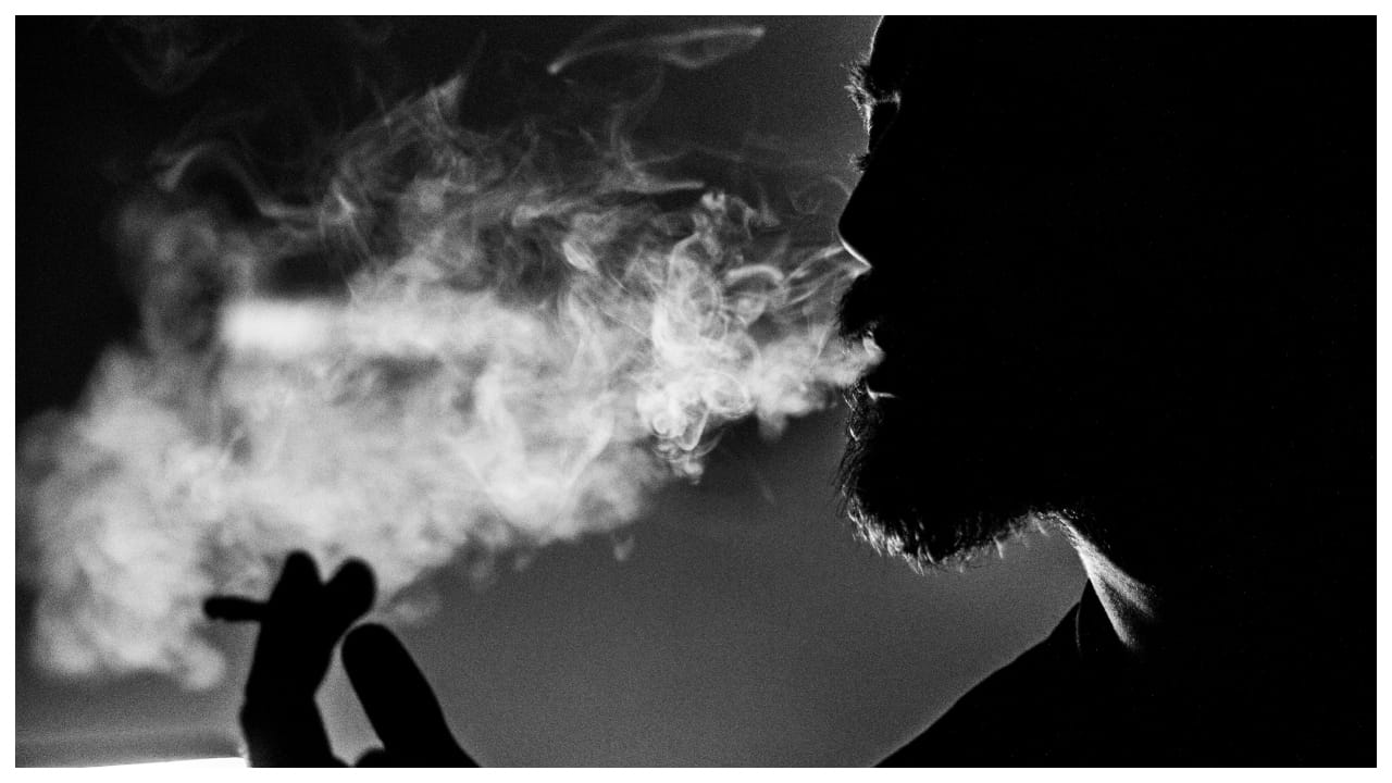 No age for smoking: Study says starting before 20 could give you a stroke