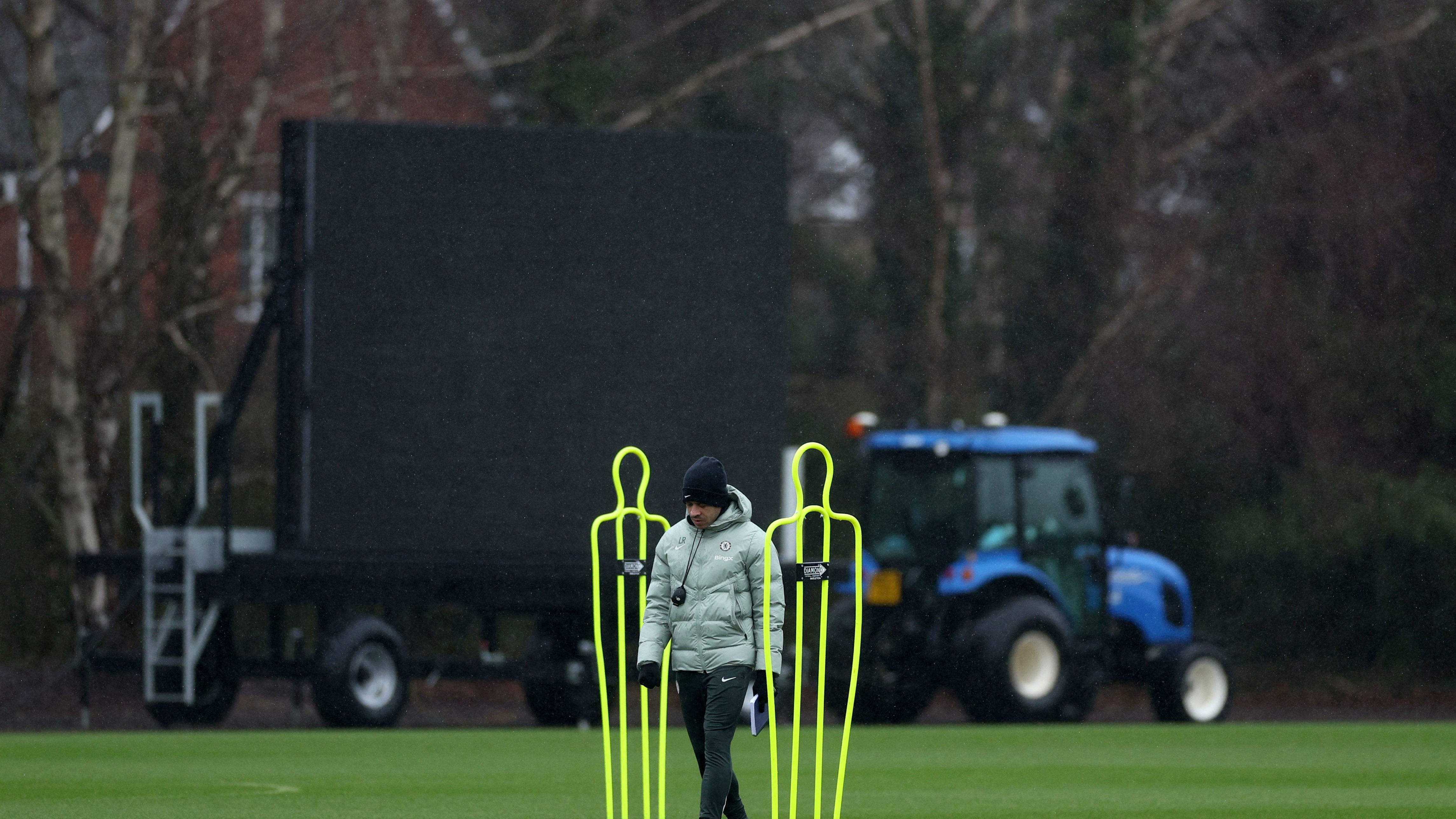 Chelsea players in car crash mystery following strange incident near ...