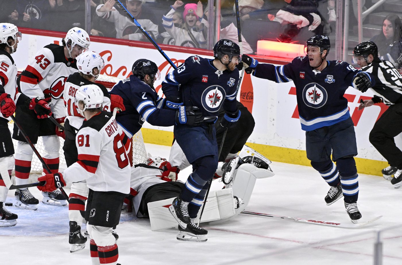Mark Scheifele scores his 26th goal as Jets beat Devils 4-3