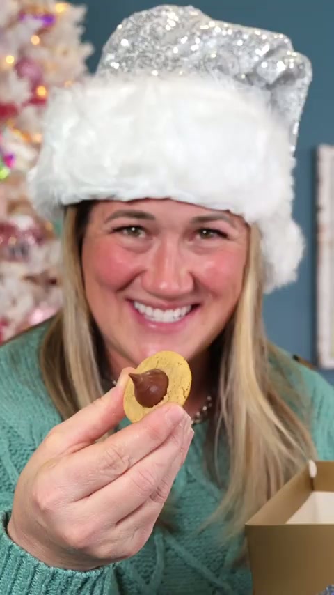 Christmas countdown advent day 19 🎄How about a peanut butter kiss ...