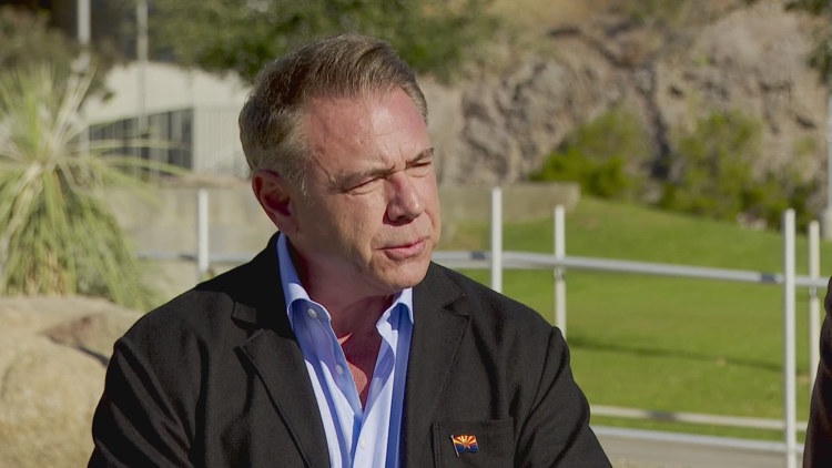 Former ASU quarterback, healthcare CEO announces independent party run ...