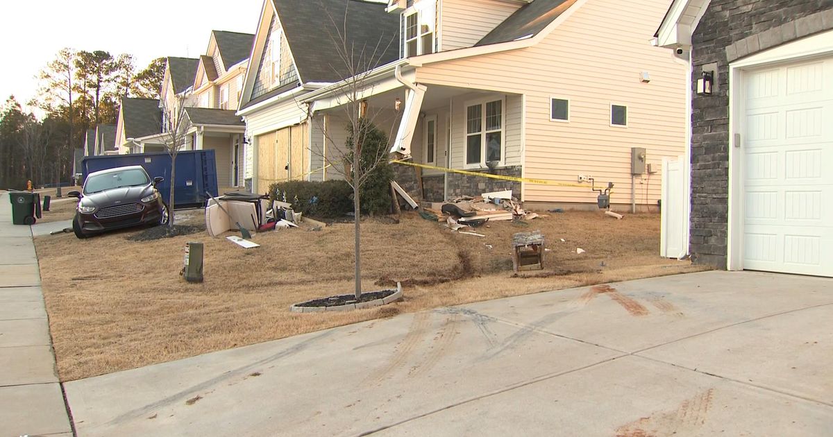 Security video sheds new light on Garner police standoff that left ...