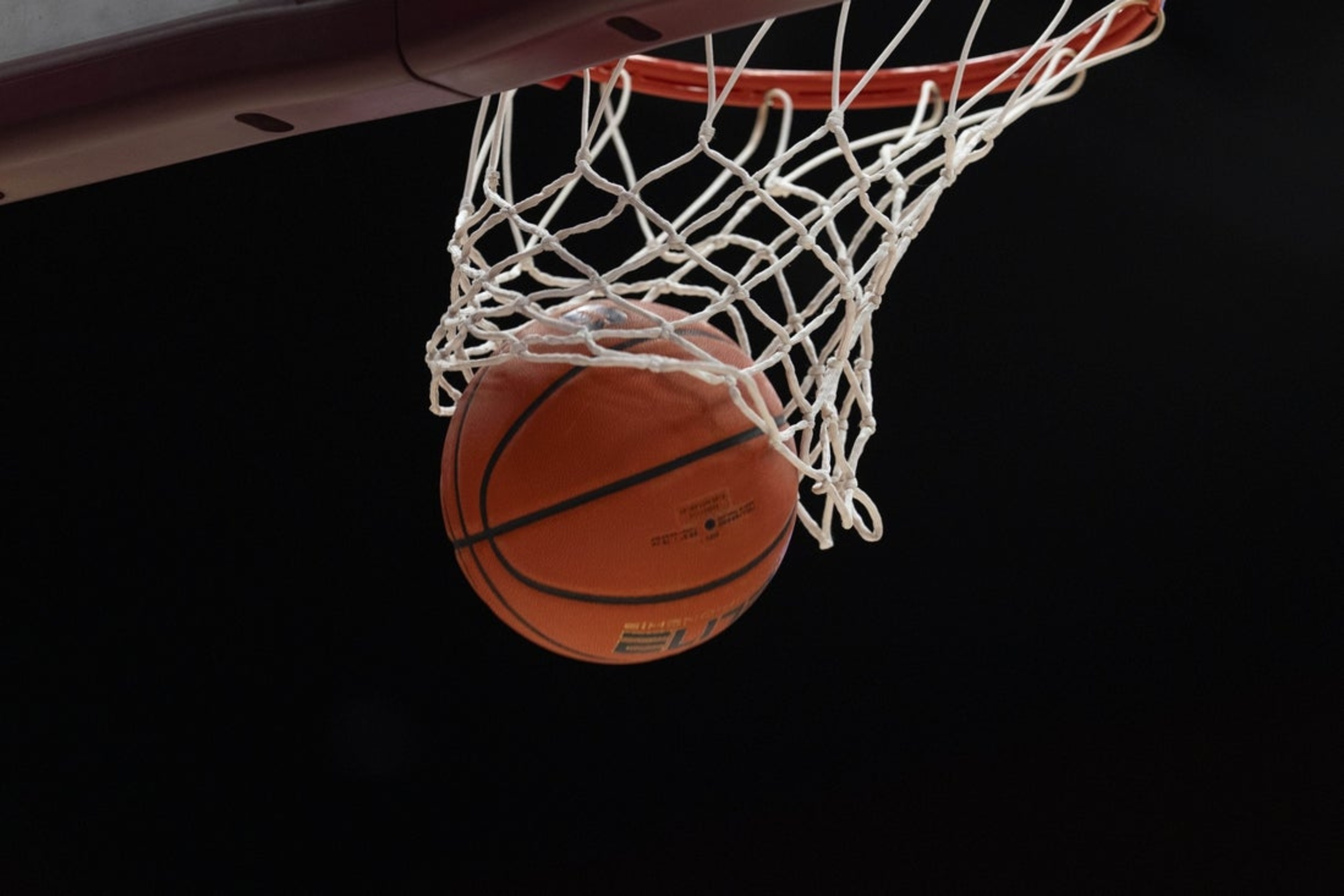 Robbie Avila provides heroics as No. 21 Saint Louis escapes George ...