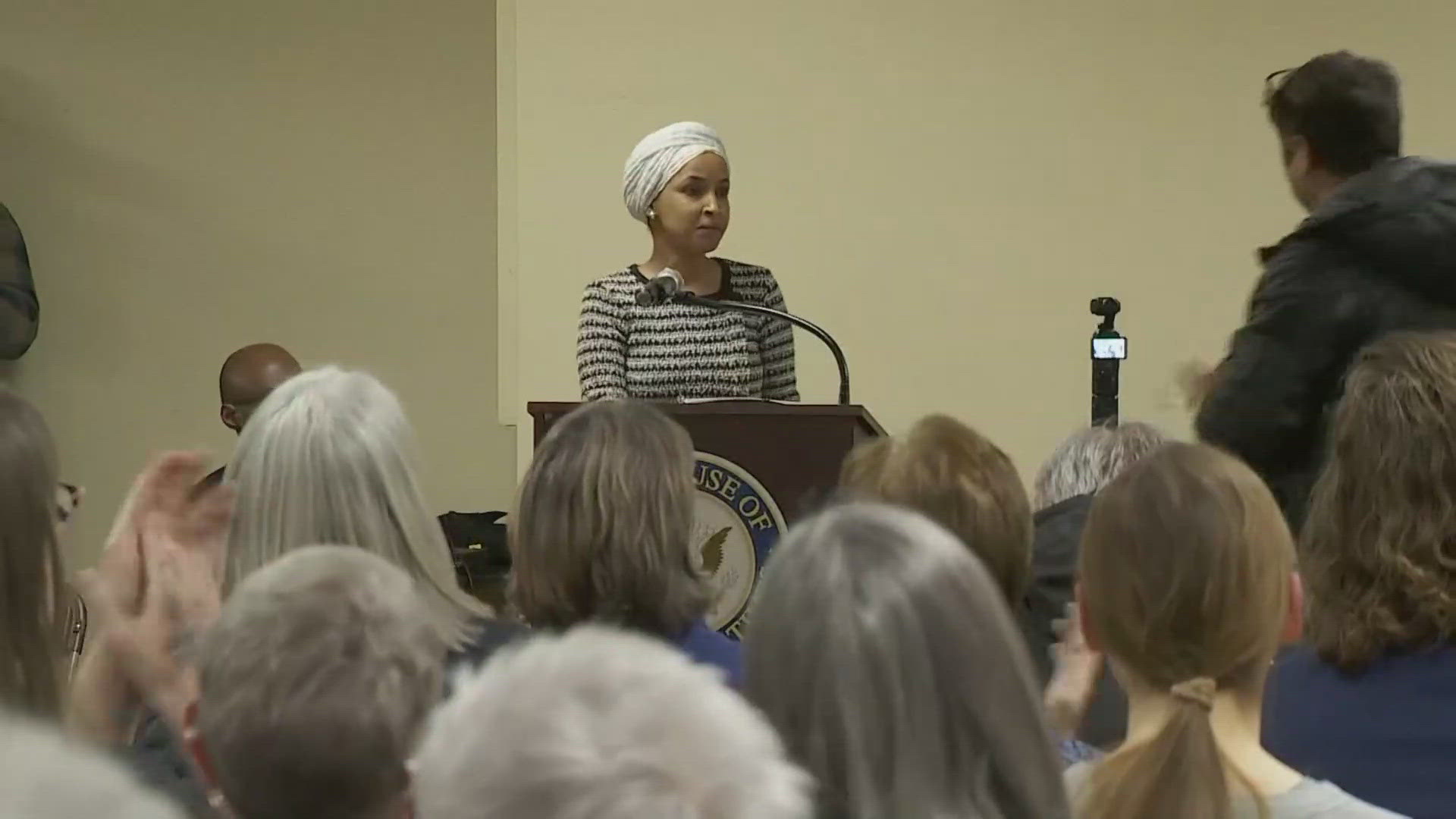 Minnesota congresswoman Ilhan Omar sprayed with unknown substance ...