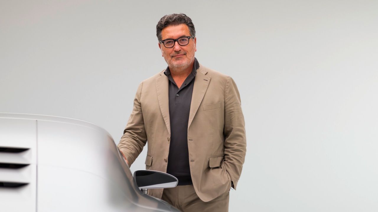 ¿Los coches eléctricos deben parecer eléctricos? El director de diseño ...