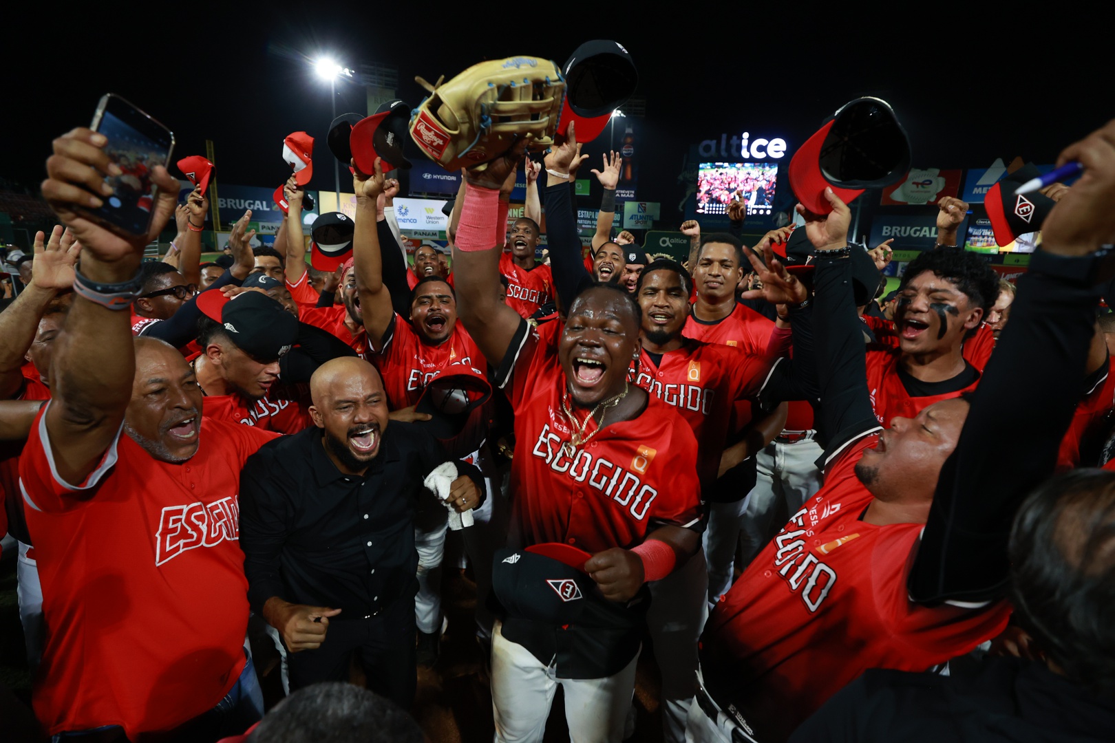 Los Leones del Escogido se coronan campeones del béisbol dominicano