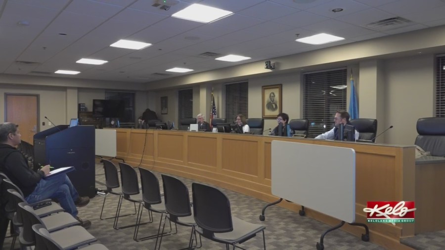 Lincoln County Commission looks to delay data centers