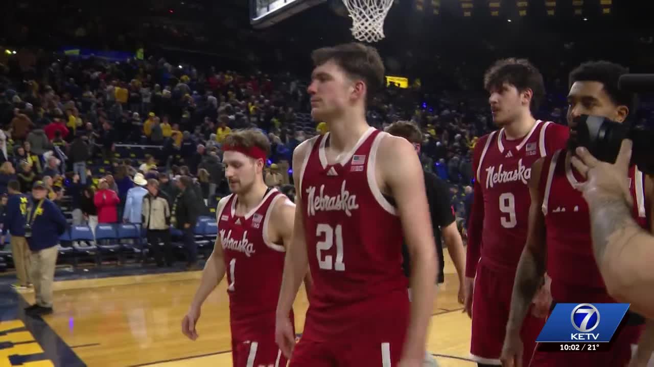 No. 5 Nebraska men's basketball falls to No. 3 Michigan, snapping their ...