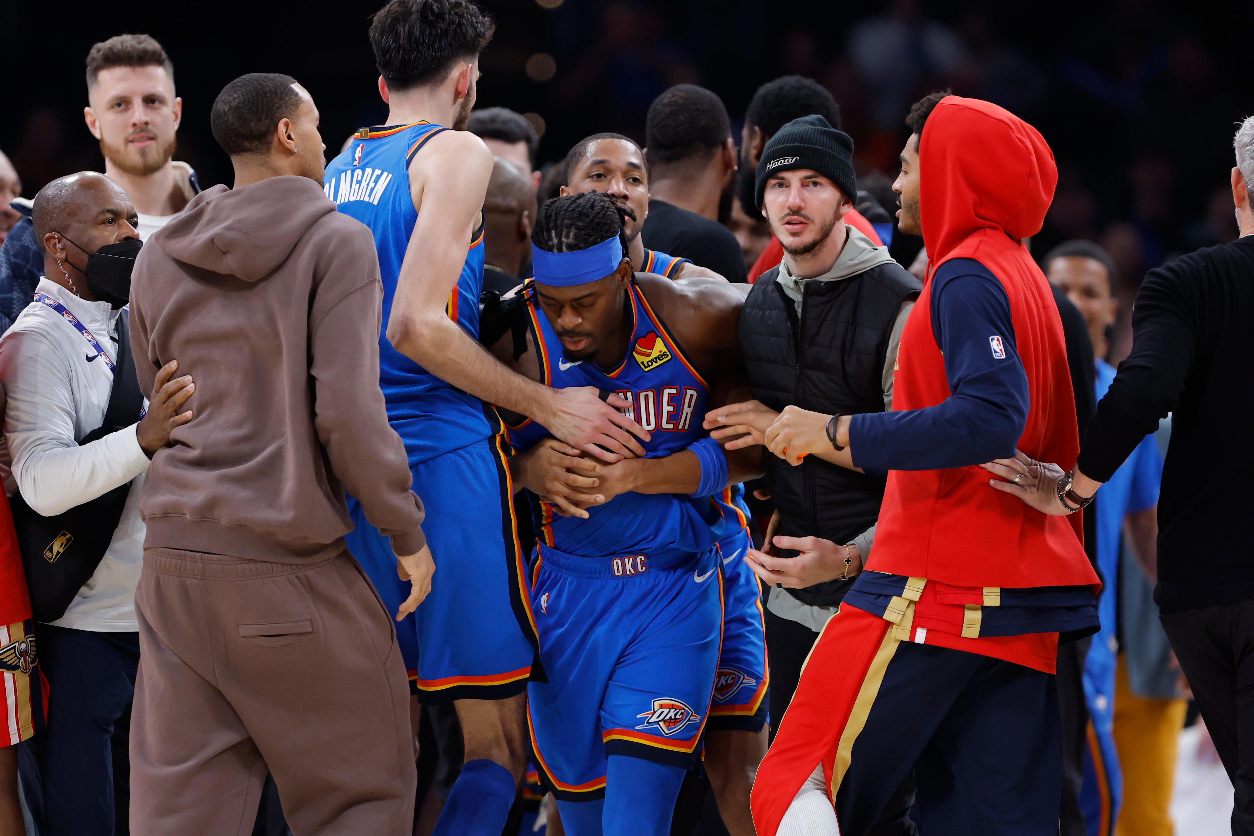 Lu Dort, Jeremiah Fears get into postgame fight in OKC's win over Pelicans