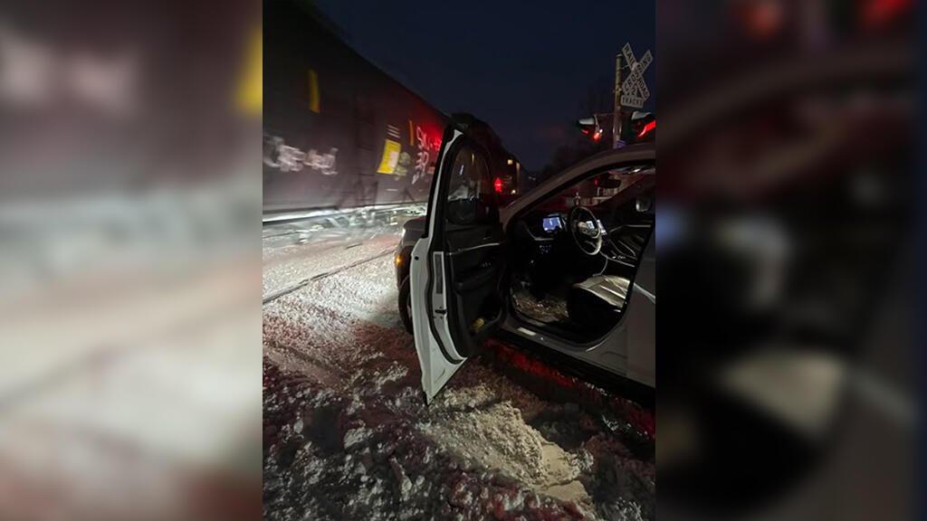 Beaver County woman thankful after plow driver freed her vehicle that ...
