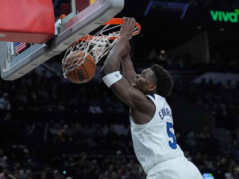 NBA: Chris Finch gibt seltsame Antwort zu Anthony Edwards' Fußverletzung